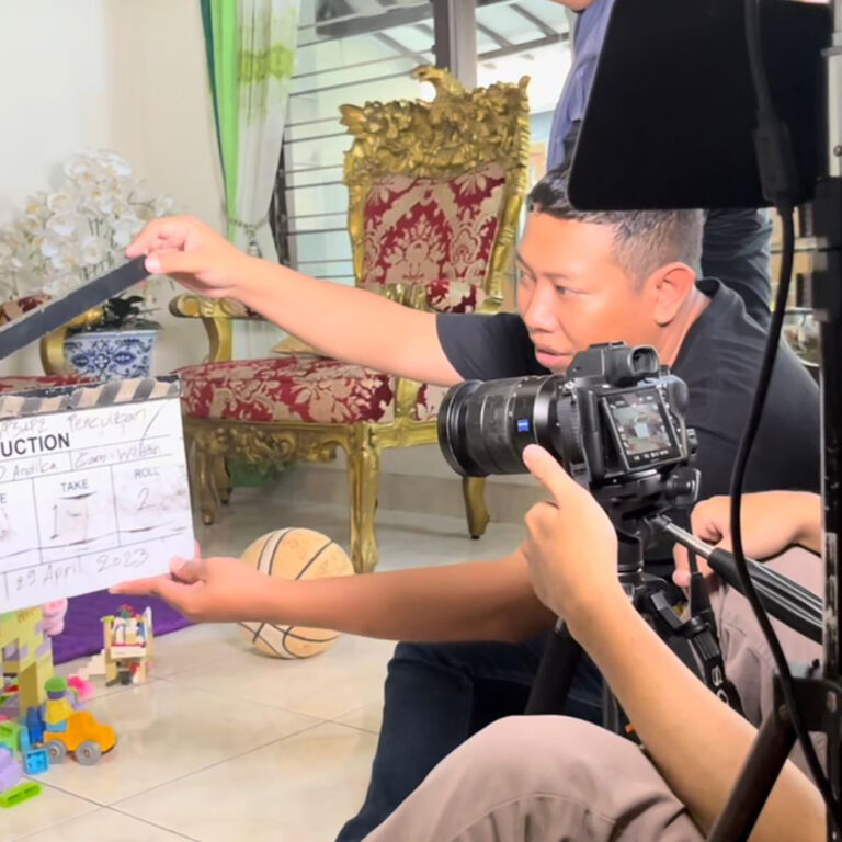 Proses Produksi dalam Industri Film: Dari Pra-Produksi hingga Pasca ...